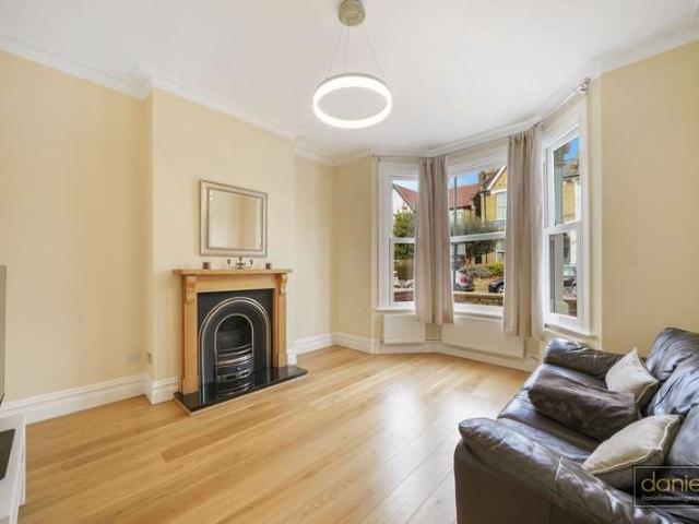 3 Bedroom End Of Terrace House