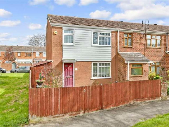 3 Bedroom End Of Terrace House