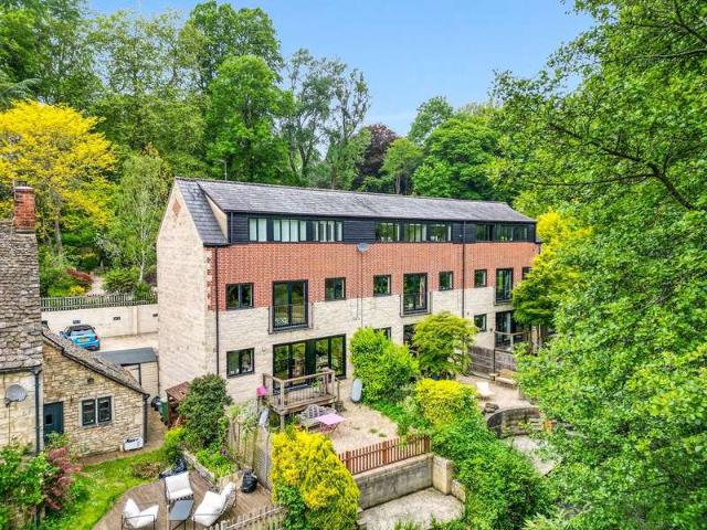 3 Bedroom End Of Terrace House