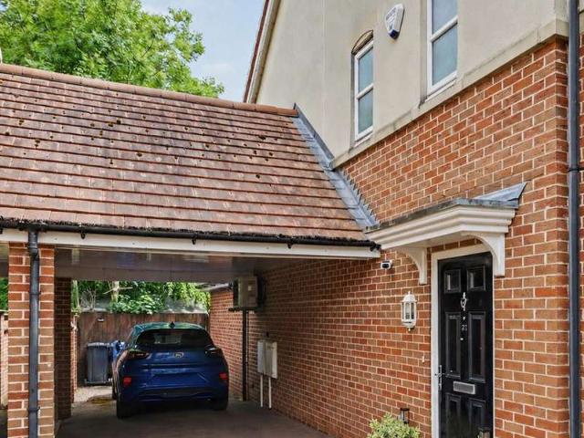 3 Bedroom End Of Terrace House