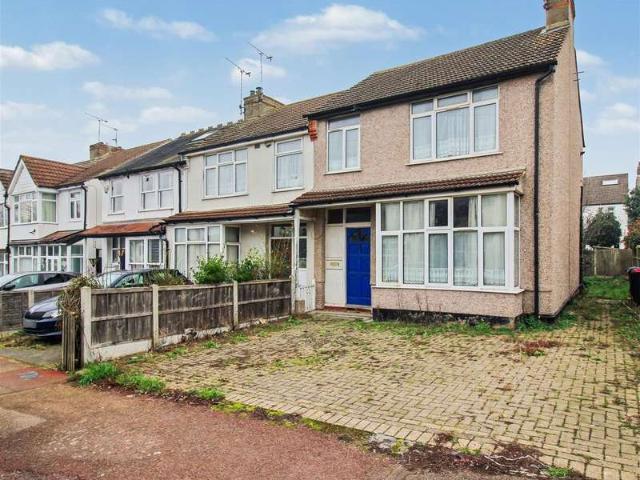 3 Bedroom End Of Terrace House