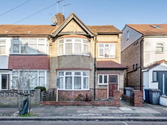 3 Bedroom End Of Terrace House