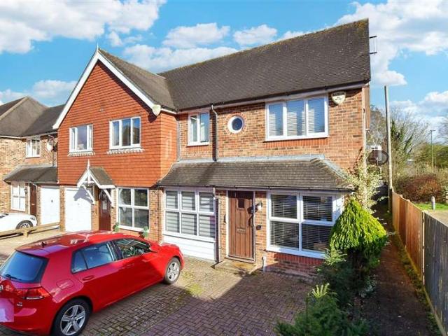 3 Bedroom End Of Terrace House