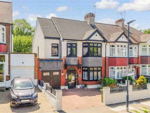3 Bedroom End Of Terrace House