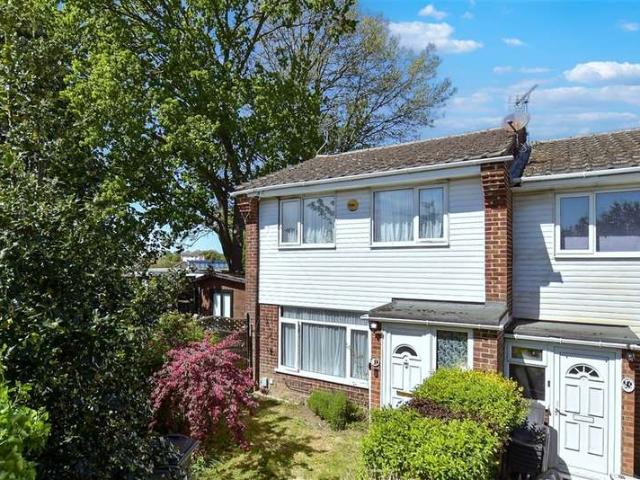 3 Bedroom End Of Terrace House