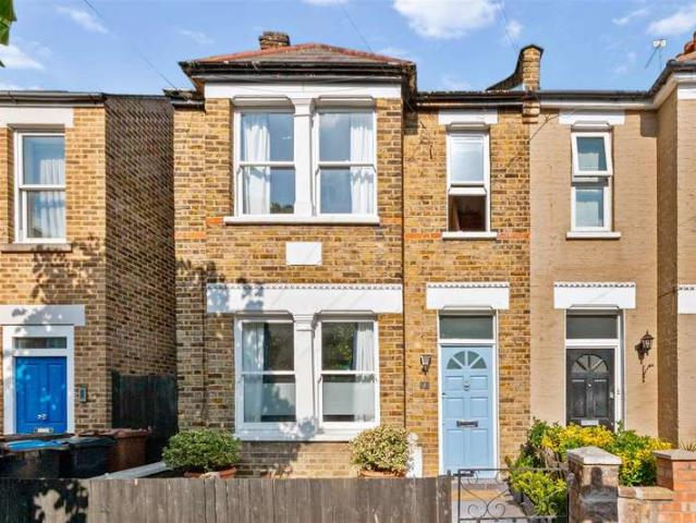 3 Bedroom End Of Terrace House