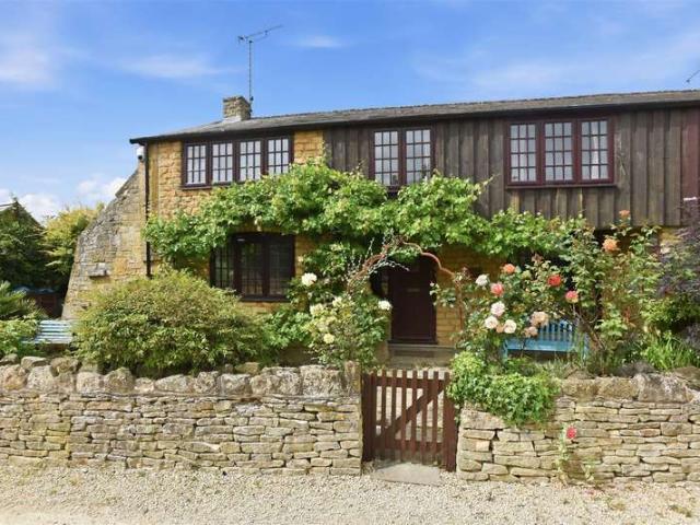 3 Bedroom End Of Terrace House