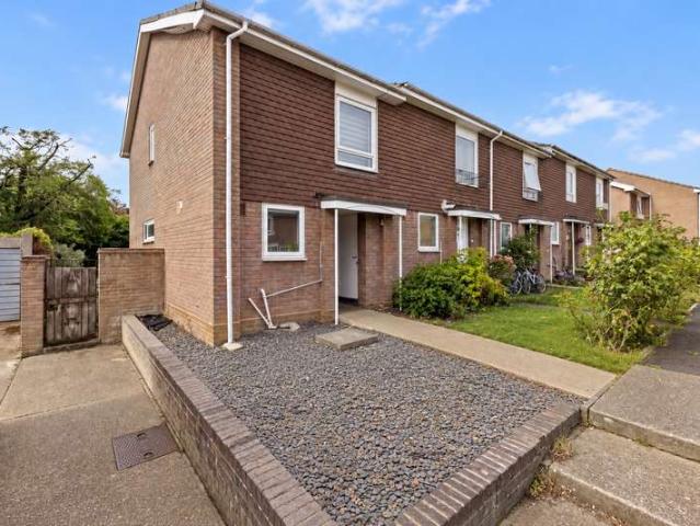 3 Bedroom End Of Terrace House