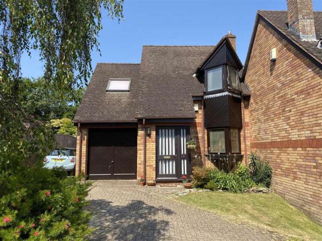 3 Bedroom End Of Terrace House
