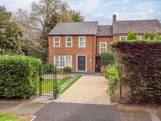 3 Bedroom End Of Terrace House