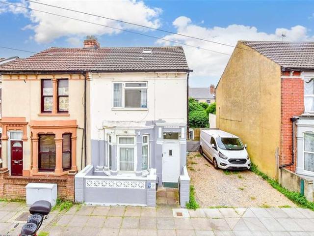 3 Bedroom End Of Terrace House