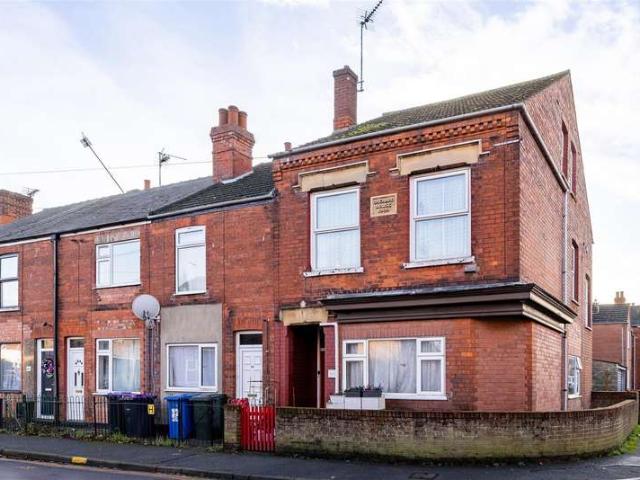 3 Bedroom End Of Terrace House