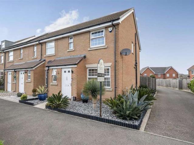 3 Bedroom End Of Terrace House