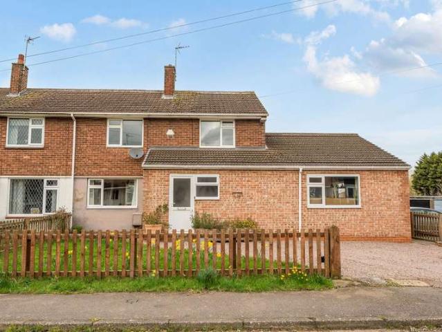 3 Bedroom End Of Terrace House
