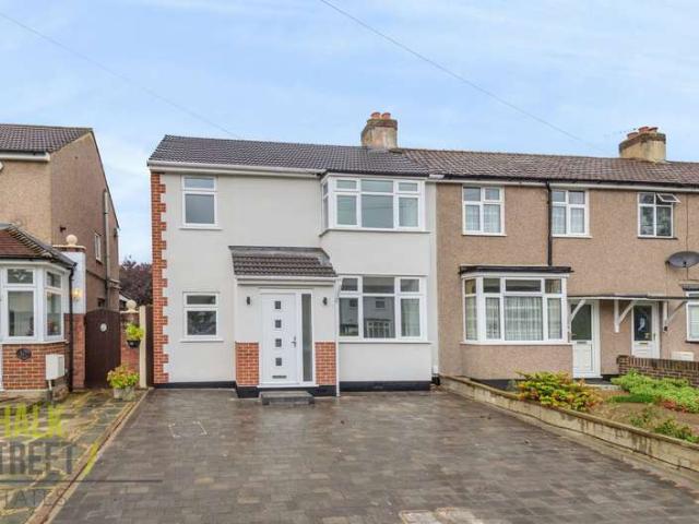 3 Bedroom End Of Terrace House