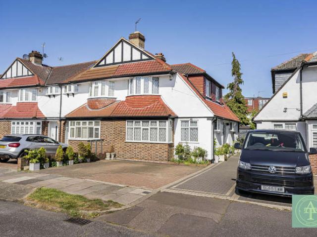 3 Bedroom End Of Terrace House