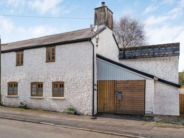 3 Bedroom End Of Terrace House