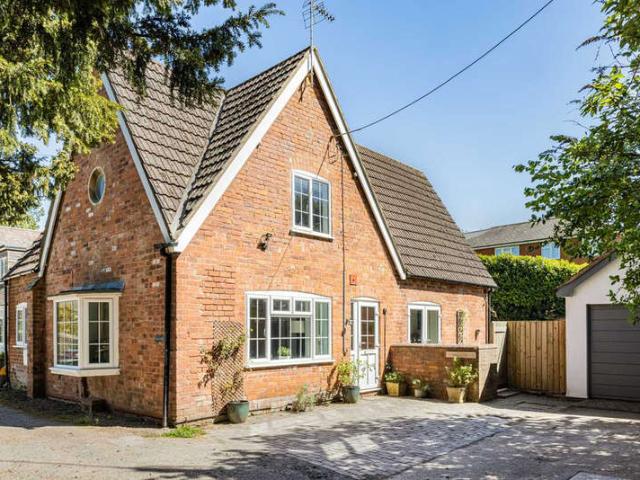 3 Bedroom End Of Terrace House
