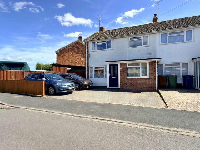 3 Bedroom End Of Terrace House