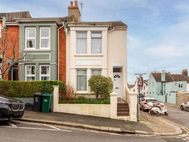 3 Bedroom End Of Terrace House