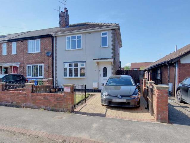3 Bedroom End Of Terrace House