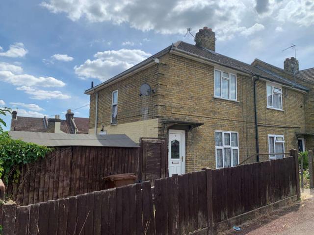 3 Bedroom End Of Terrace House