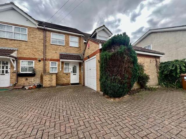 3 Bedroom End Of Terrace House