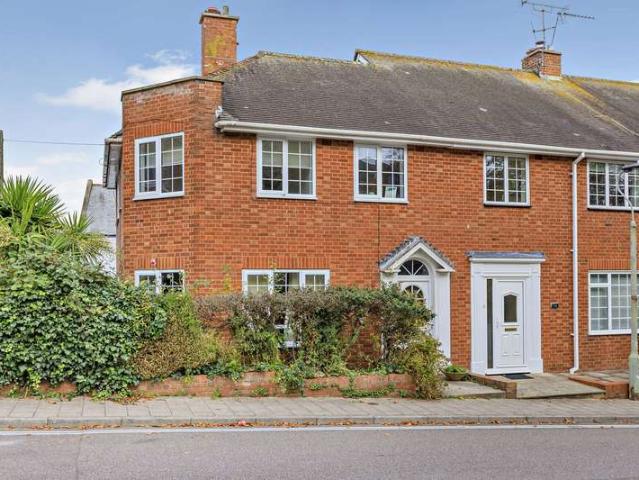 3 Bedroom End Of Terrace House