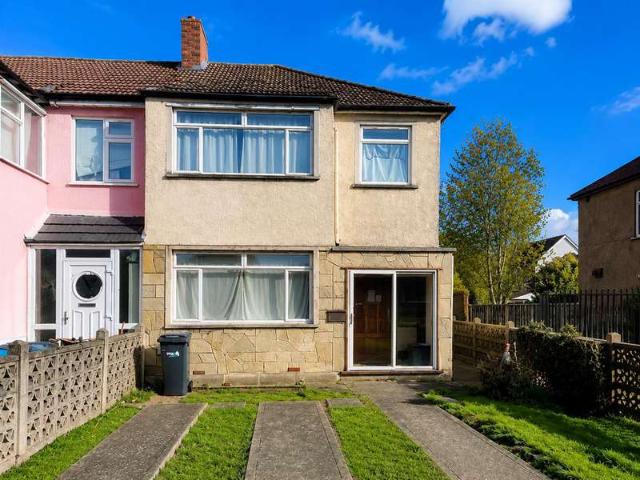 3 Bedroom End Of Terrace House