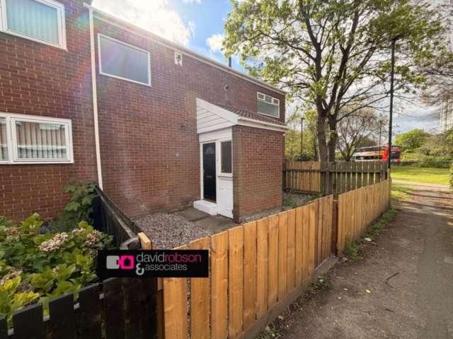 3 Bedroom End Of Terrace House