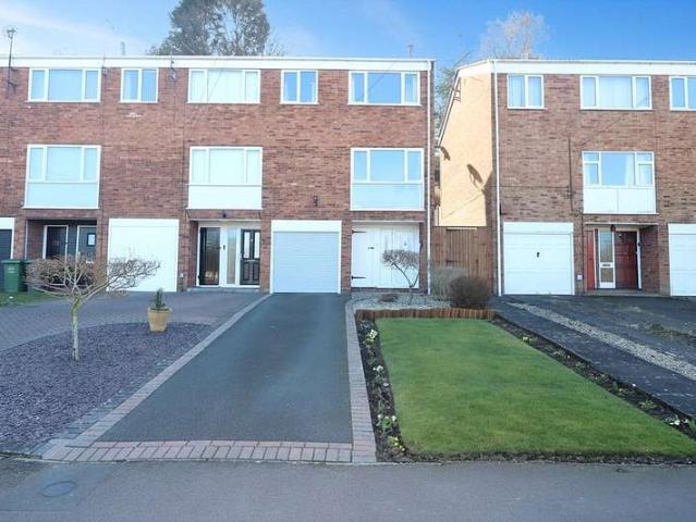 3 Bedroom End Of Terrace House