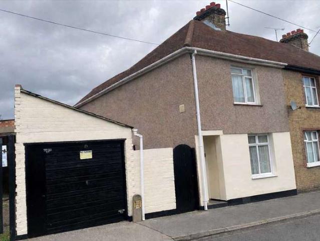 3 Bedroom End Of Terrace House