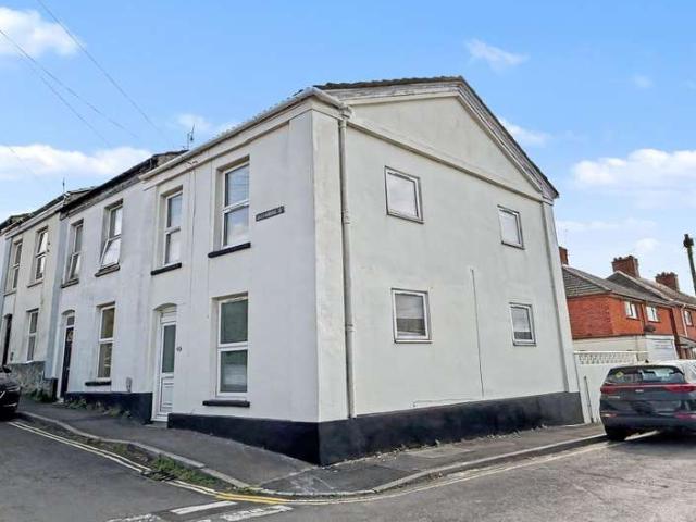 3 Bedroom End Of Terrace House