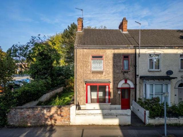 3 Bedroom End Of Terrace House