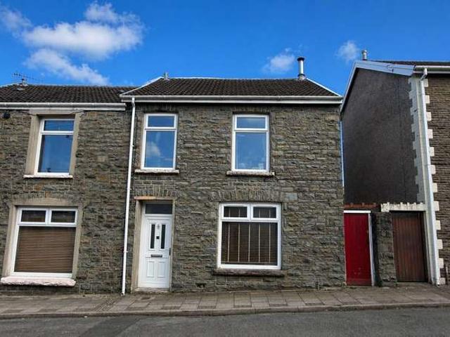 3 Bedroom End Of Terrace House