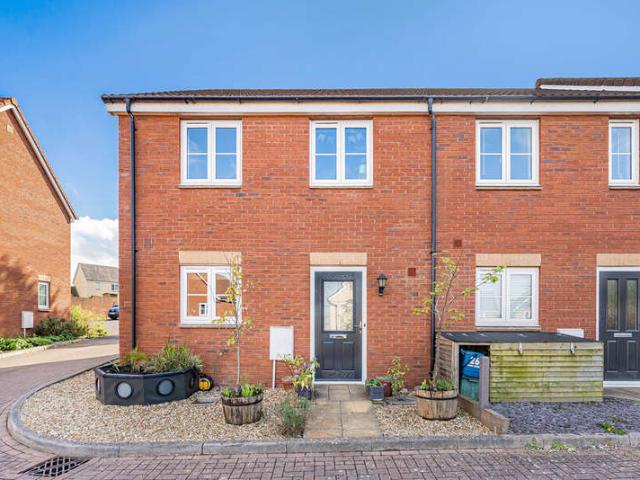 3 Bedroom End Of Terrace House