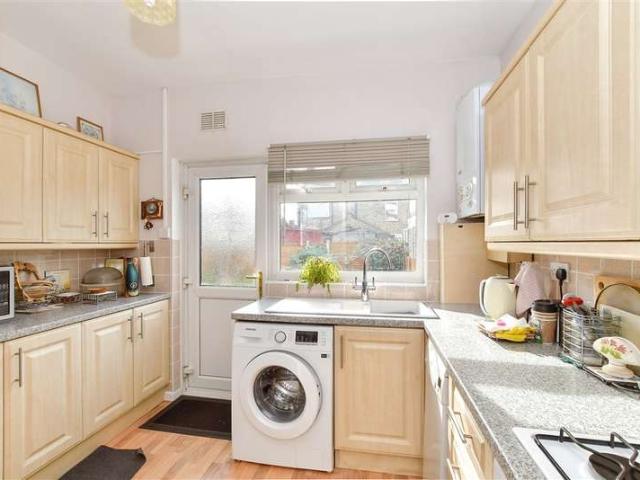 3 Bedroom End Of Terrace House