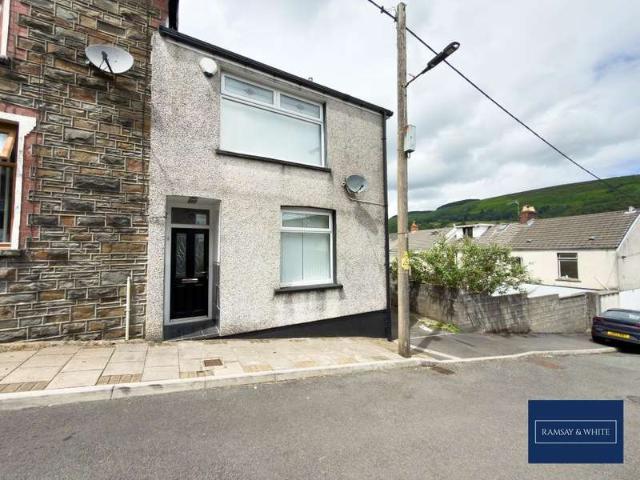 3 Bedroom End Of Terrace House