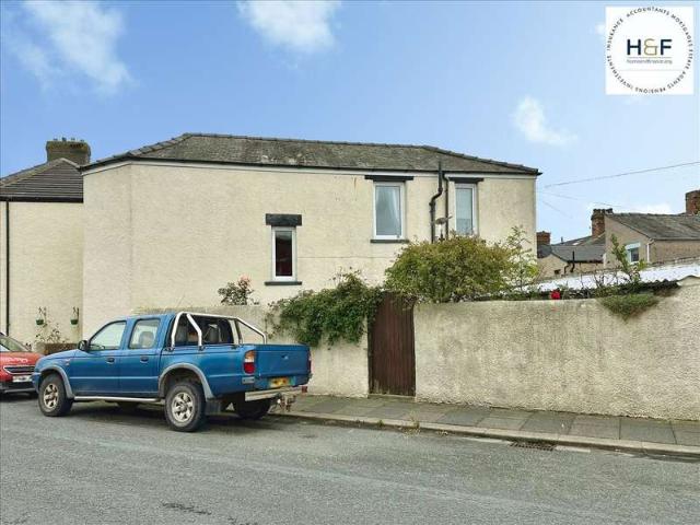 3 Bedroom End Of Terrace House