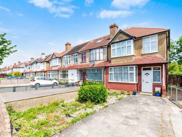 3 Bedroom End Of Terrace House