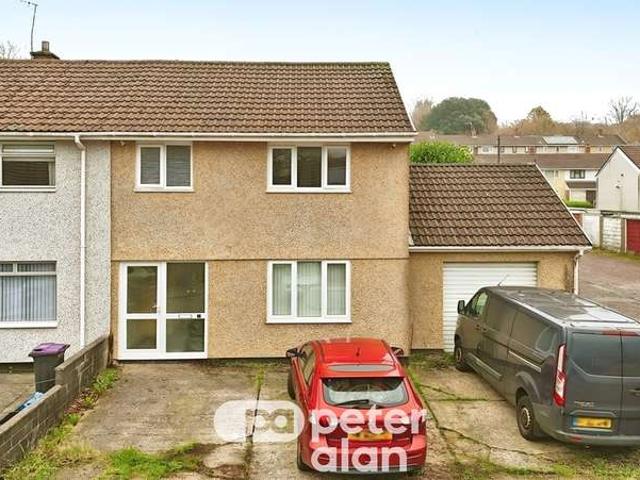 3 Bedroom End Of Terrace House