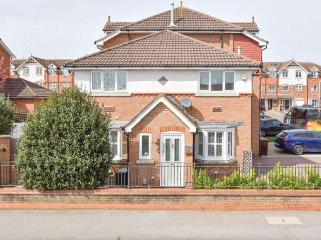 3 Bedroom End Of Terrace House