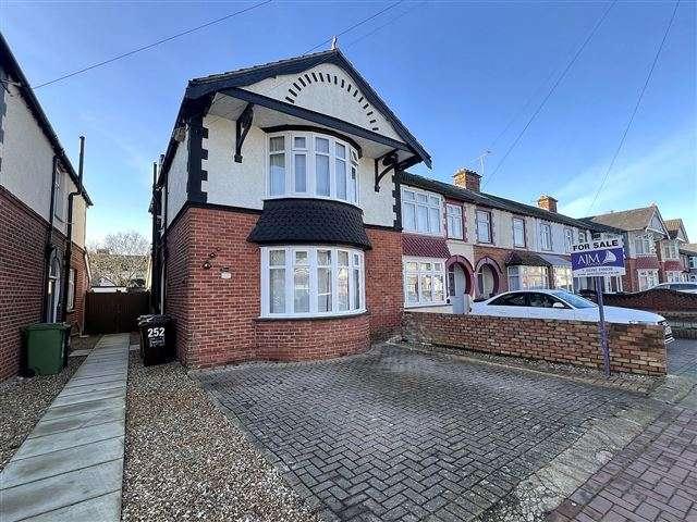 3 Bedroom End Of Terrace House