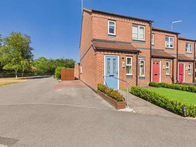 3 Bedroom End Of Terrace House