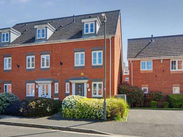 3 Bedroom End Of Terrace House