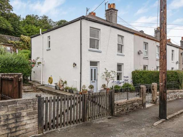 3 Bedroom End Of Terrace House