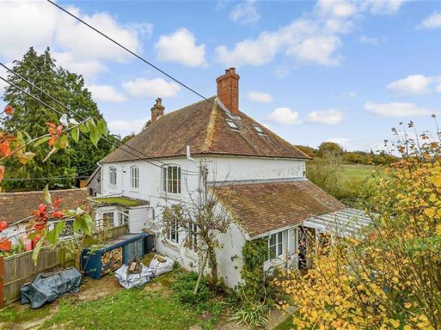 3 Bedroom End Of Terrace House