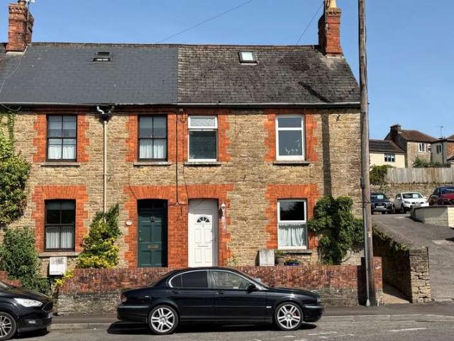 3 Bedroom End Of Terrace House