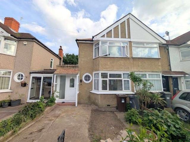3 Bedroom End Of Terrace House