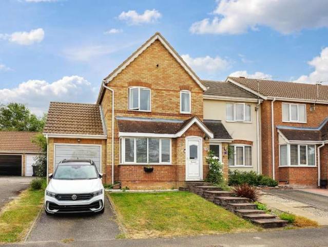 3 Bedroom End Of Terrace House